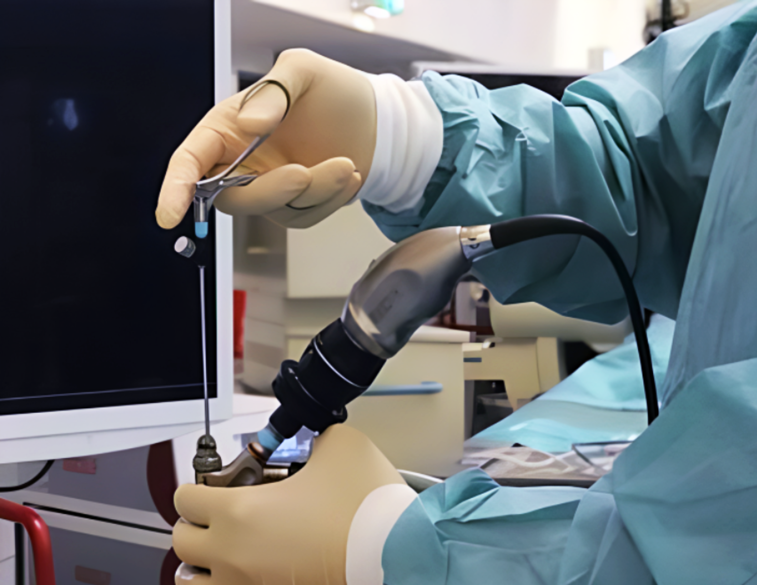 Χειρουργός Σπονδυλικής Στήλης - Δρ. Θεολόγος Θεολόγου